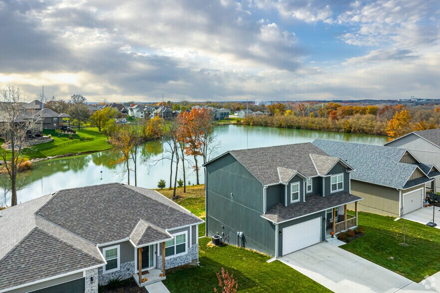 Tall Grass Luxury Rental Homes - Houses for Rent - Pleasant Hill, MO ...