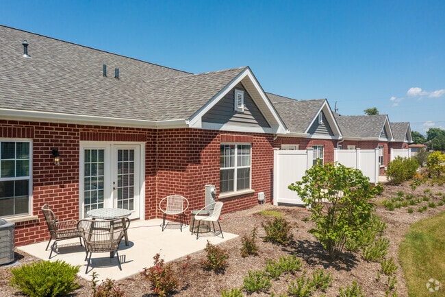 Orland Ridge Towns and Villas Apartments For Rent in Orland Park, IL ...