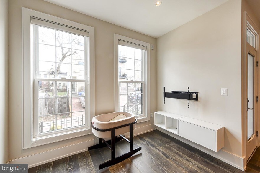 526 Lamont St NW Unit 6 - Apartment for Rent | Washington, DC ...