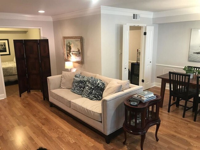353 N Post Oak Ln Unit 625 - Condo for Rent in Houston, TX | ForRent.com