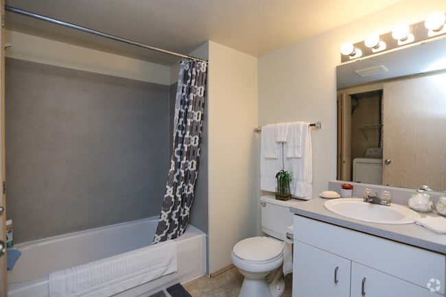 Ivy Ridge Apartments - Seattle, WA | ForRent.com