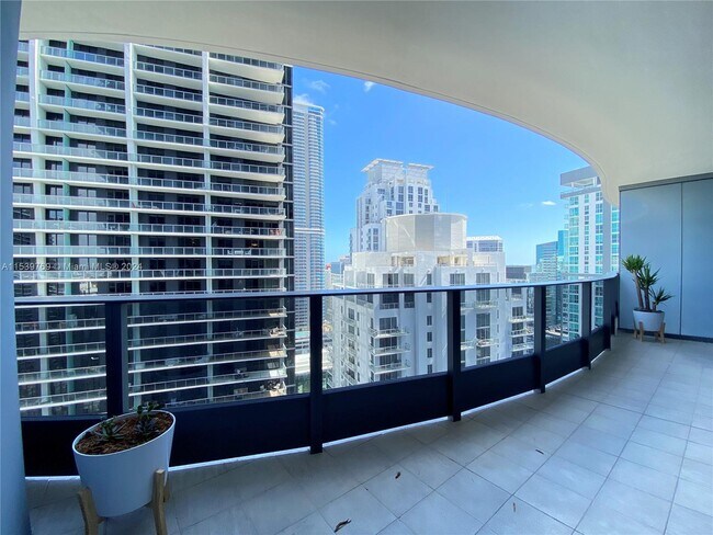 1000 Brickell Plaza Unit 3807 - Condo for Rent in Miami, FL | ForRent.com