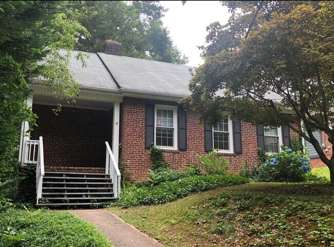 Enka Village Home for rent. 2 bedroom/1 ba... - House Rental in Candler ...