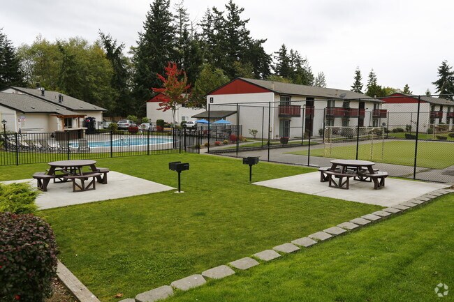 Pinewood Square Apartment Homes For Rent in Lynnwood, WA | ForRent.com