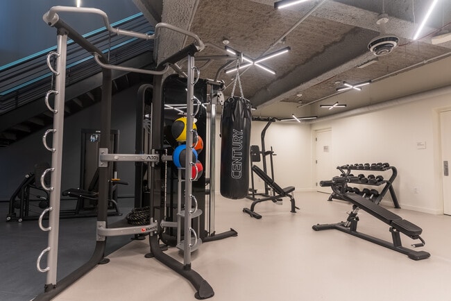 Massachusetts Institute of Technology | Off-Campus Housing Search