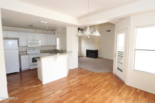 4201 N 20th St Unit 213 - Apartment for Rent | Phoenix, AZ | Starting ...