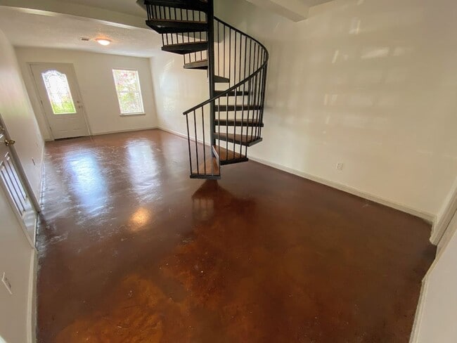 2-Bed, 2.5-Bath Townhouse with Move-In Special – Walk to McNeese State ...