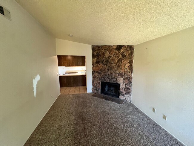 Roseville Cirby Woods Halfplex near Hwy 80... - House Rental in ...