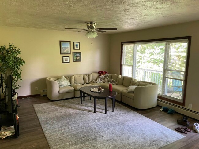 260 King's Ridge Rd Unit 1 with Room Rentals - Room for Rent | Boone ...