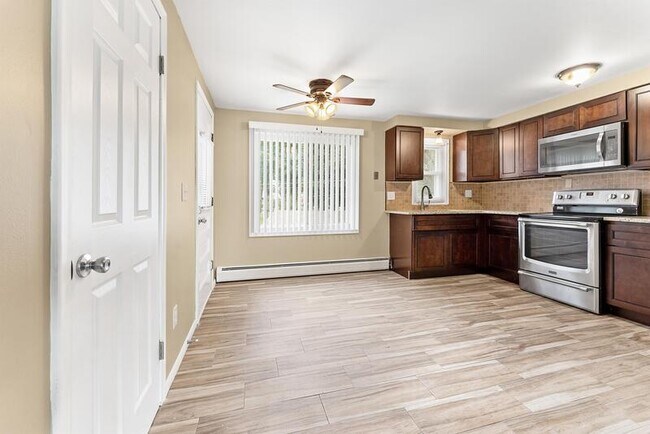 51623 Mound Rd Condo - Condo for Rent in Shelby Township, MI | ForRent.com