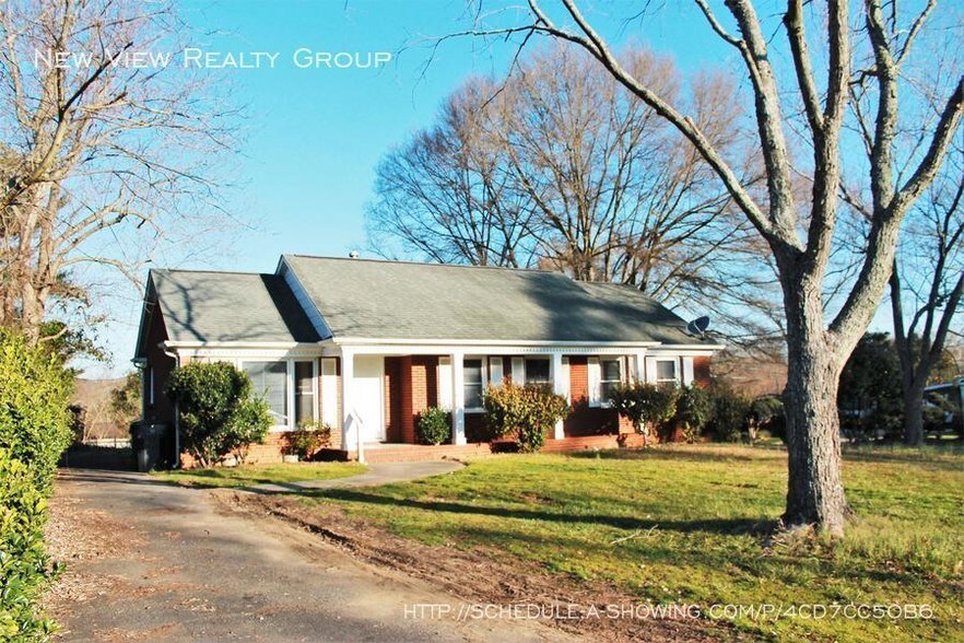 3600 Seaman Dr - House for Rent in Charlotte, NC | ForRent.com