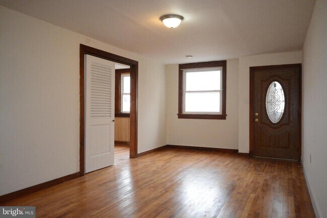 8838 Longs Mill Rd House - House Rental in Rocky Ridge, MD | ForRent.com