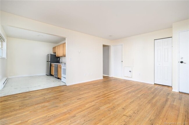 30 Maple Tree Ave Unit G - Condo for Rent in Stamford, CT | ForRent.com