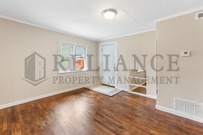 828 West Mentor Street House - House Rental in Wichita, KS | ForRent.com