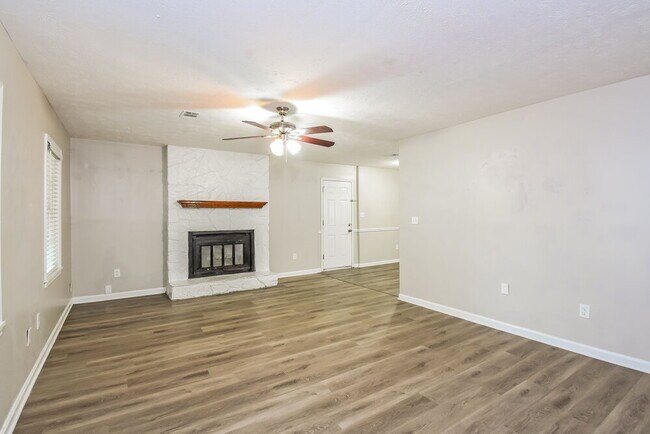 4624 N View Rd NW - House Rental in Kennesaw, GA | ForRent.com