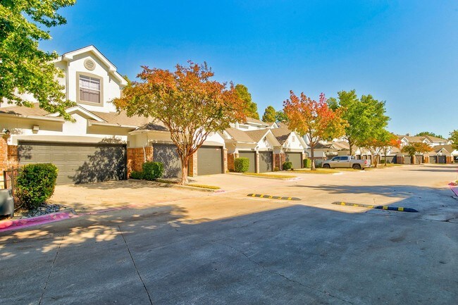 Eleven11 Lexington at Flower Mound Apartments - Flower Mound, TX ...