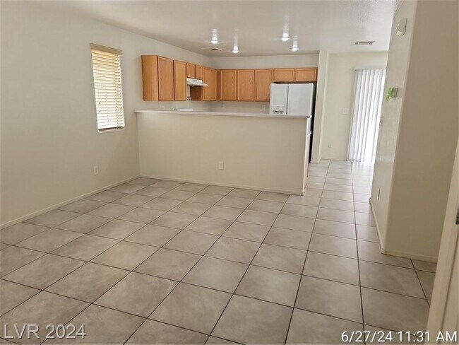 CUTE SUNRISE MANOR HOME LOCATED AT END OF ... - House Rental in Las ...