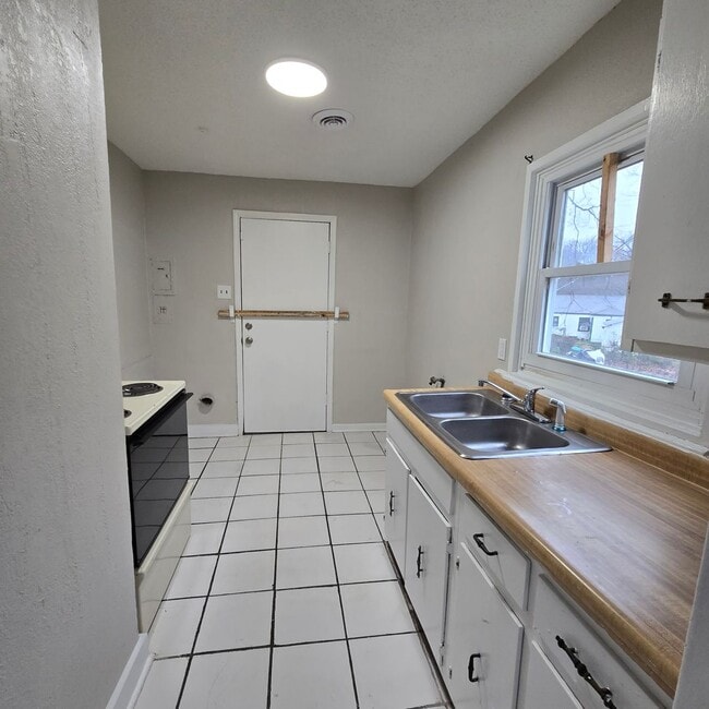 784 Cherokee Ave Off-Campus Housing, Memphis, TN