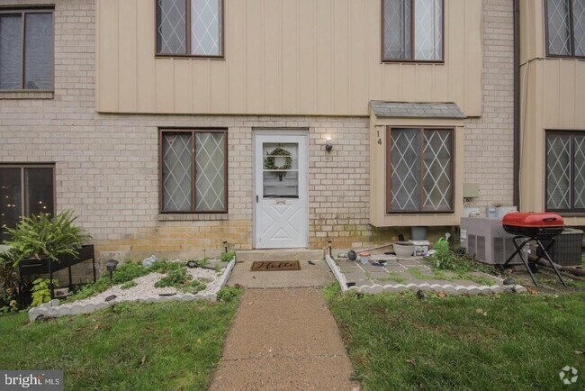 Neumann University Off-Campus Housing & Apartments | ForRentUniversity