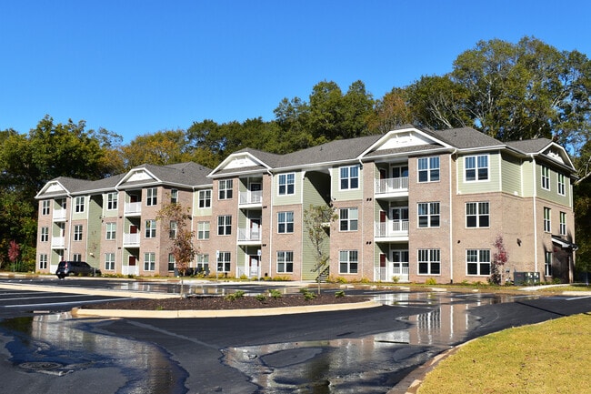 Forest Glen Apartments - Clinton, SC | ForRent.com