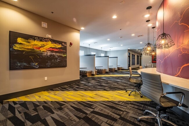 Foxridge Apartment Homes | Virginia Tech | Off-Campus Housing Search