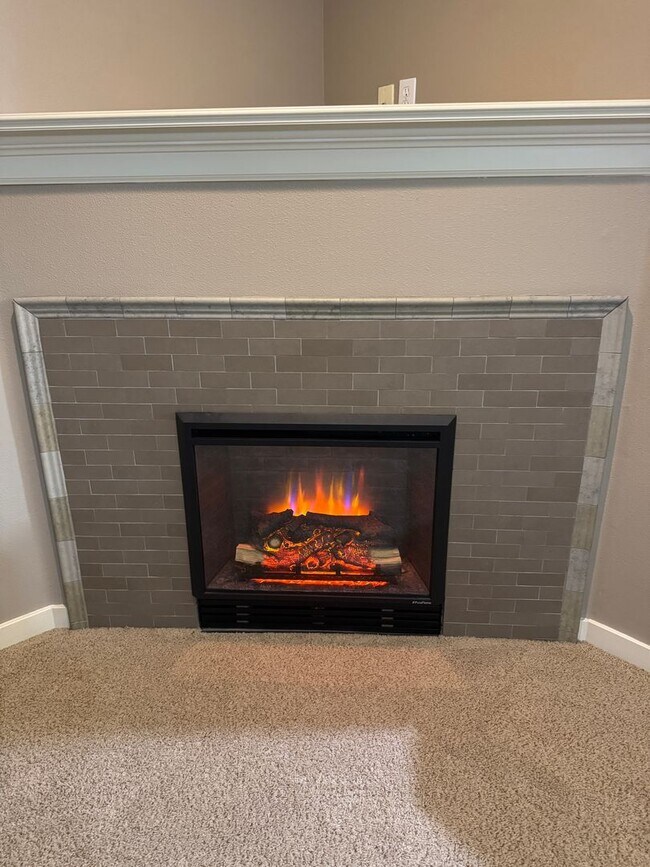 Beautiful 2br/2.5ba Townhome in Arbor Parc... - Townhome Rental in ...