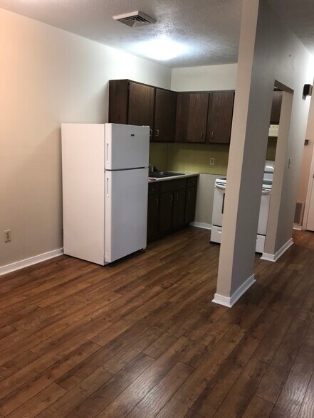 7 Kreig St Unit A - Apartment for Rent | Newark, OH | Starting at $700 ...