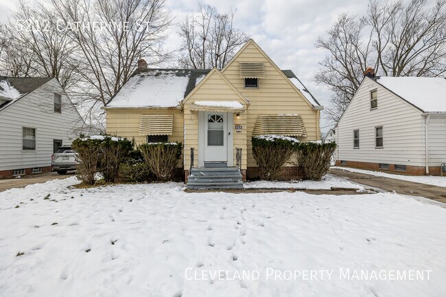 Wonderful Maple Hts Bungalow - House Rental in Maple Heights, OH ...