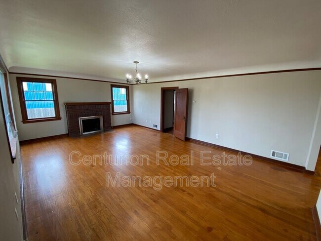 13030 S Pacific Highway - House Rental in Monmouth, OR | ForRent.com