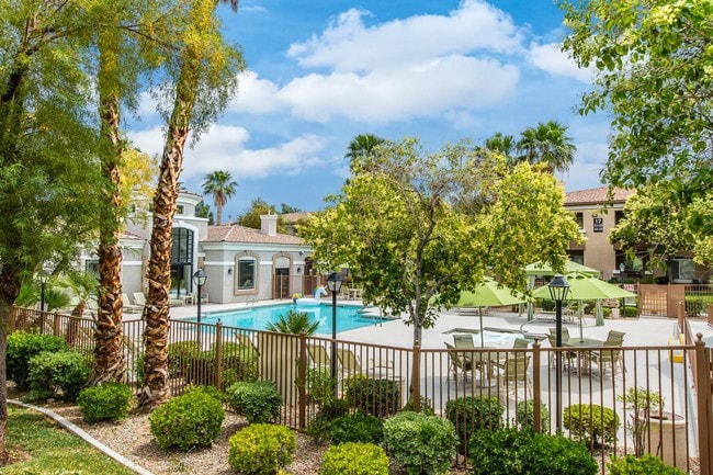THE CLUBS AT RHODES RANCH APARTMENT HOMES - Las Vegas, NV | ForRent.com