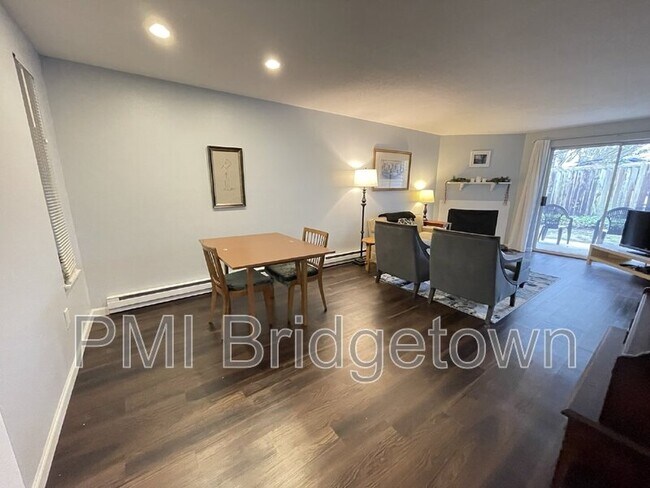 6160 SW Alice Ln Unit Apt 102B - Condo for Rent in Beaverton, OR ...