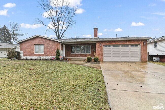 Houses for Rent in Springfield IL - 35 Houses | ForRent.com