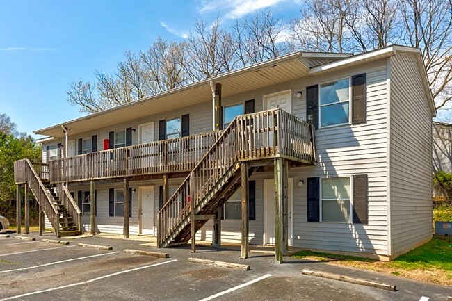 Pelham Place Apartments - Kernersville, NC | ForRent.com