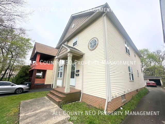 3 Bedroom with fresh paint, new flooring, ... Unit Down - Cleveland ...