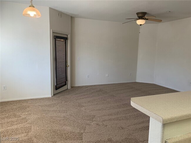 833 Aspen Peak Loop Unit 1626 Off-Campus Housing, Henderson, NV