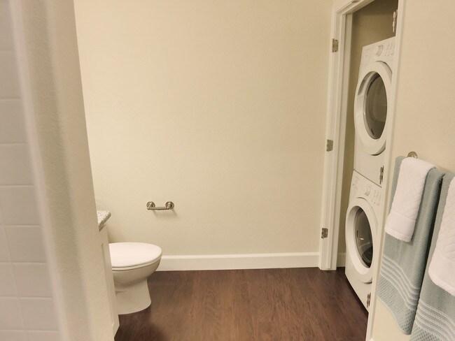 The Oaks at Hackberry Apartments For Rent in Sacramento, CA | ForRent.com