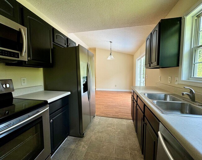 Renovated Mebane house in a quiet cul-de-sac - House Rental in Mebane ...