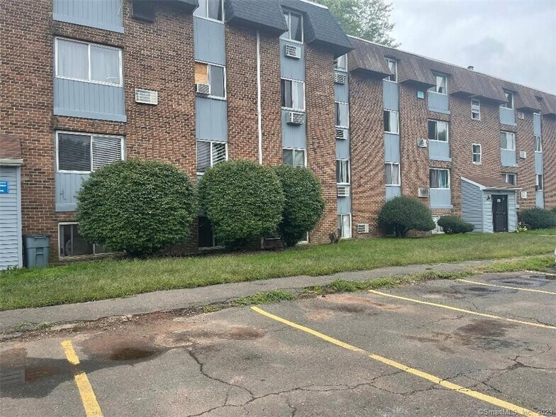 1047 Old Colony Rd Unit 33 - Apartment for Rent | Meriden, CT ...