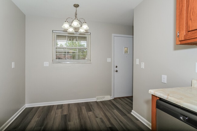 Super Cute Ranch Style Home! - House Rental in Cincinnati, OH | ForRent.com