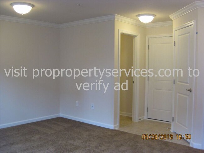 Modern, comfortable living space with high... - House Rental in ...