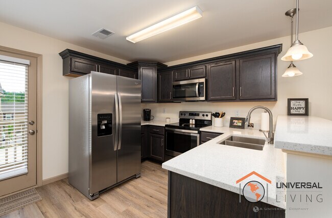 Universal at Mockingbird Lane Apartments For Rent in Johnson City, TN ...