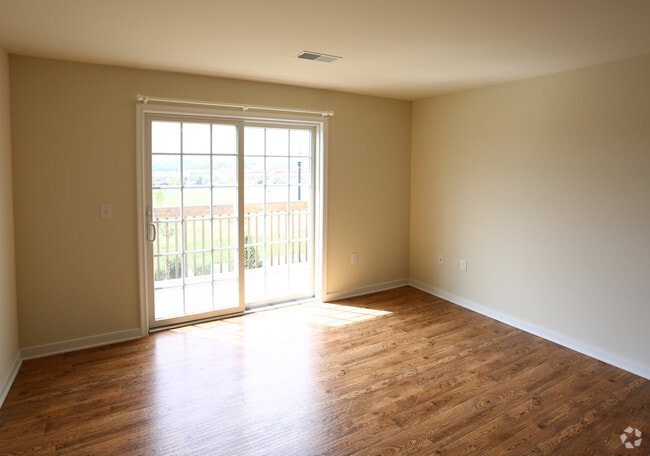 Stonebrook at Northside Crossing Apartments For Rent in Palmyra, PA ...