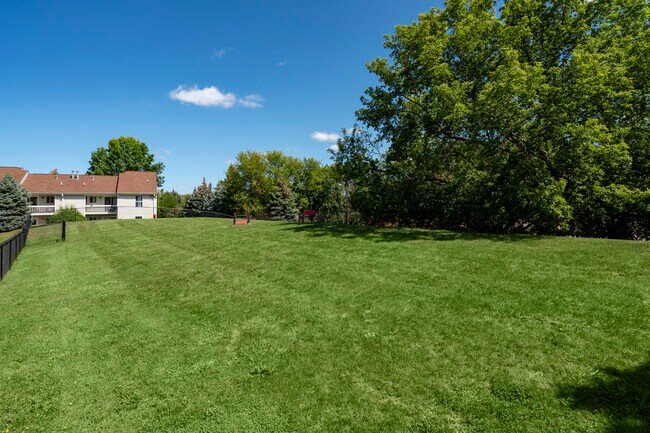 Clinton Place Apartments For Rent in Clinton Township, MI | ForRent.com