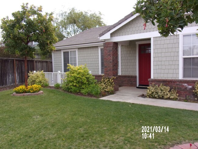 Jensen's Ranch Single Story Home with View... - House Rental in Santa ...