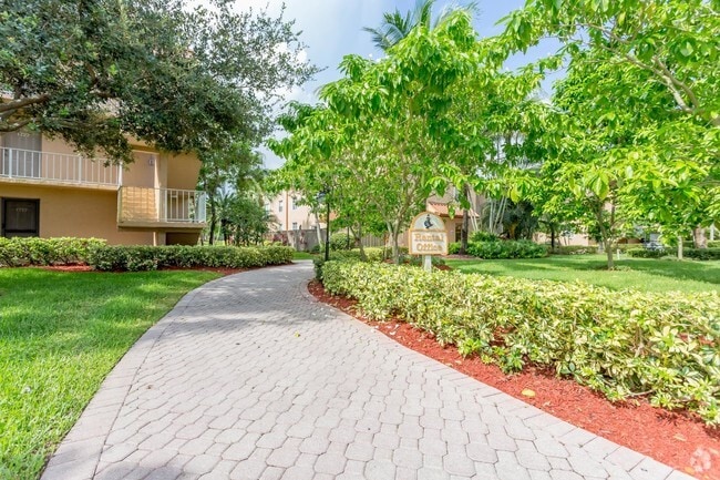 Apartments for Rent in Hollywood, FL | ForRent.com
