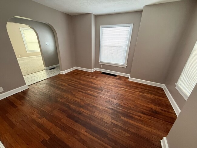 174 Colony Crescent Off-Campus Housing, Akron, OH