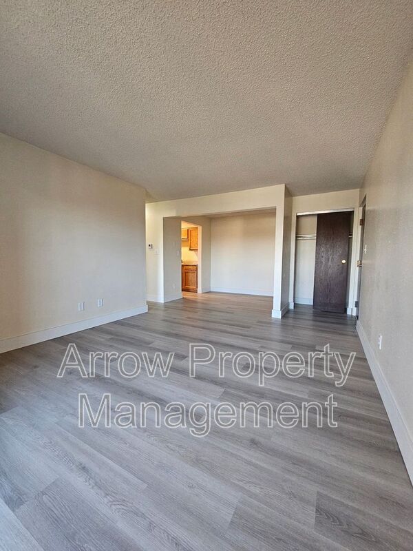 1300 E H St Unit 29 Off-Campus Housing, McCook, NE