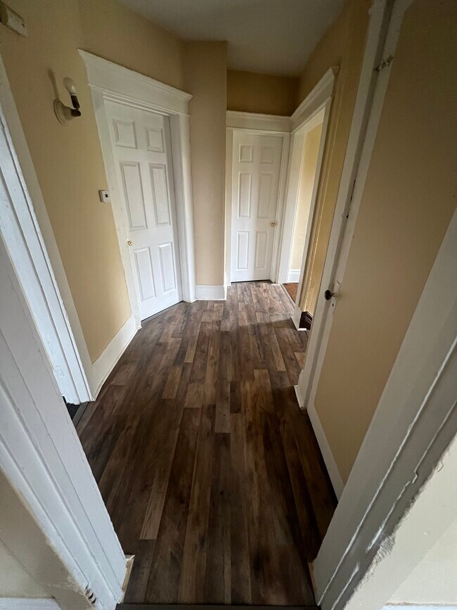 97 Chamberlain St Unit 2 - Apartment for Rent | Rochester, NY ...