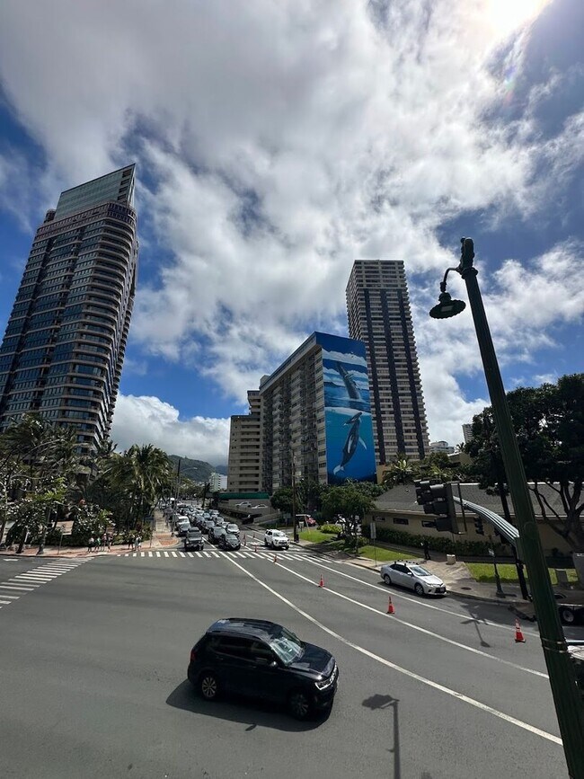Kalakauan - Waikiki 1 bed, 1 ba condo w/ 1... Unit 211 - Condo for Rent ...