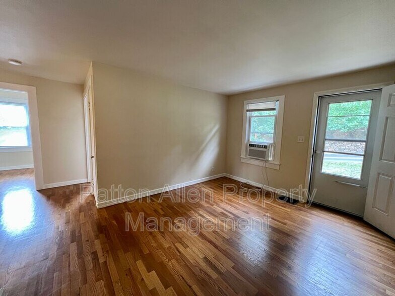 7 Ottari Rd - Condo for Rent in Asheville, NC | ForRent.com